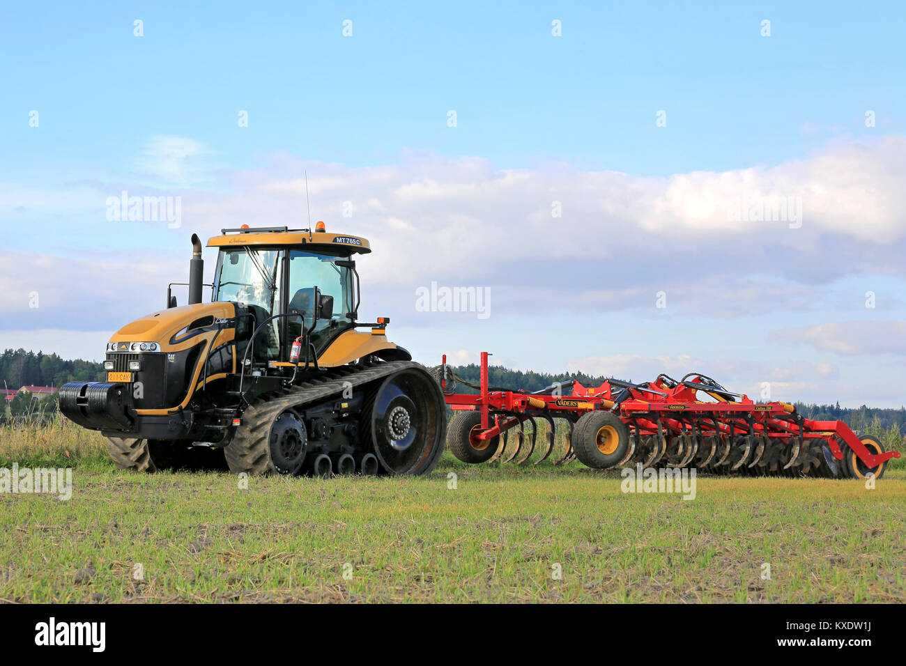 Agco challenger tractor hi-res stock photography and images - Alamy