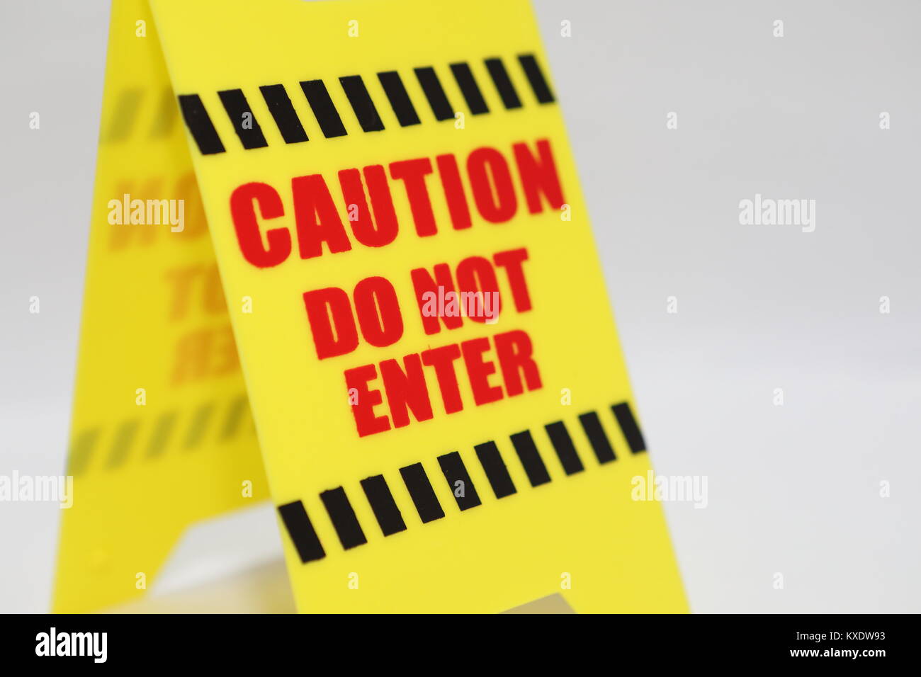 Safety signage and yellow hi-res stock photography and images - Alamy