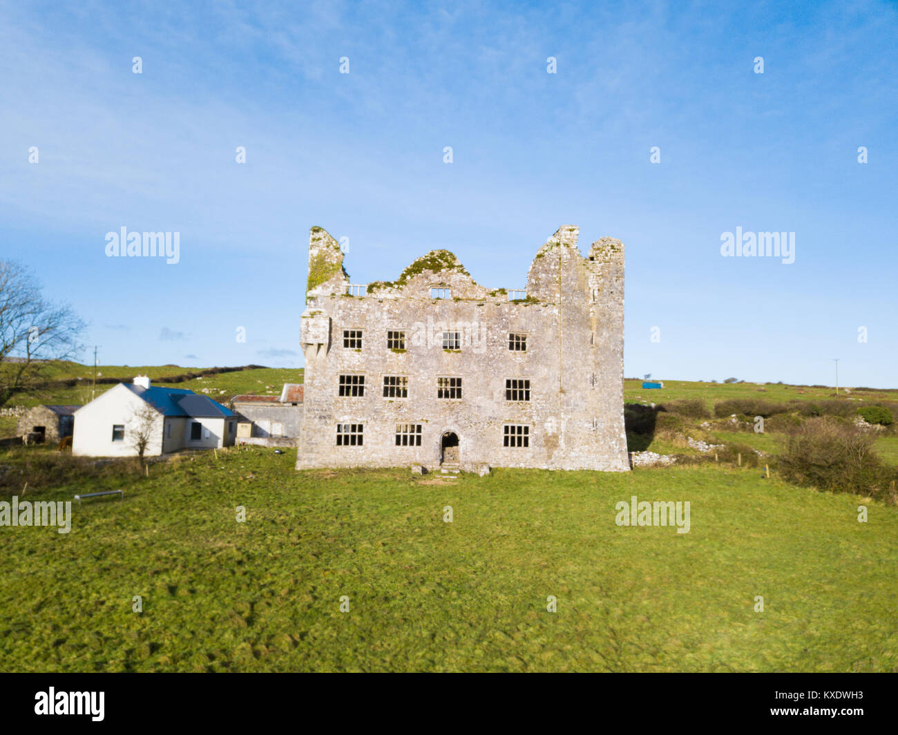 The burren ireland castle hi-res stock photography and images - Alamy