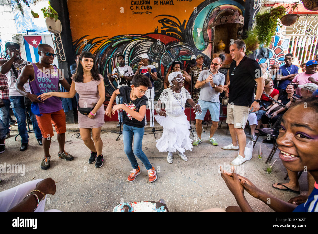 Rumba, Pena Cultural AfroCubana, Callejon de Hamel, Havana, Cuba Stock ...