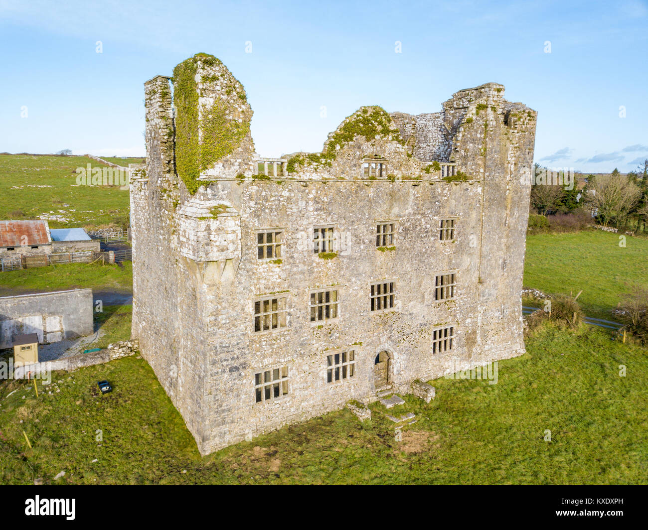 Kilnaboy castle hi-res stock photography and images - Alamy