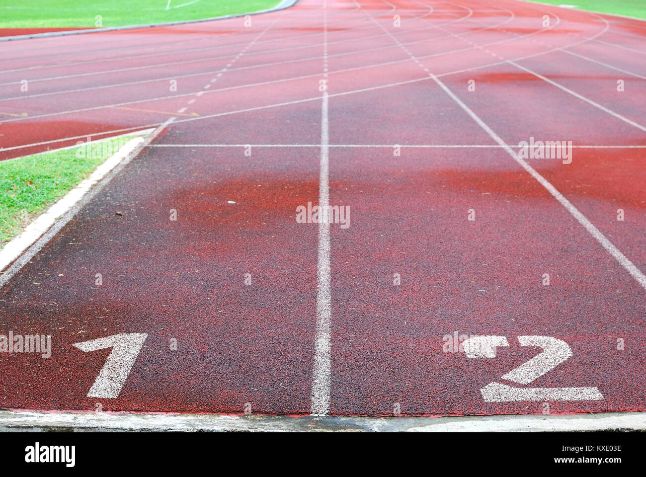 100 metre track hi-res stock photography and images - Alamy