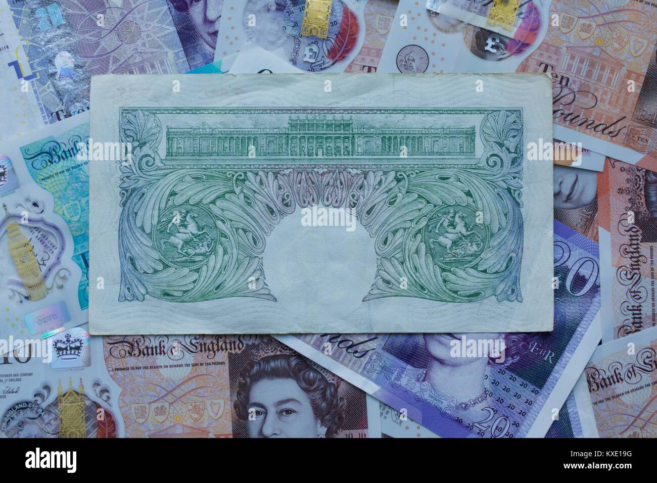 1950s Bank of England green £1 one pound banknote Stock Photo - Alamy