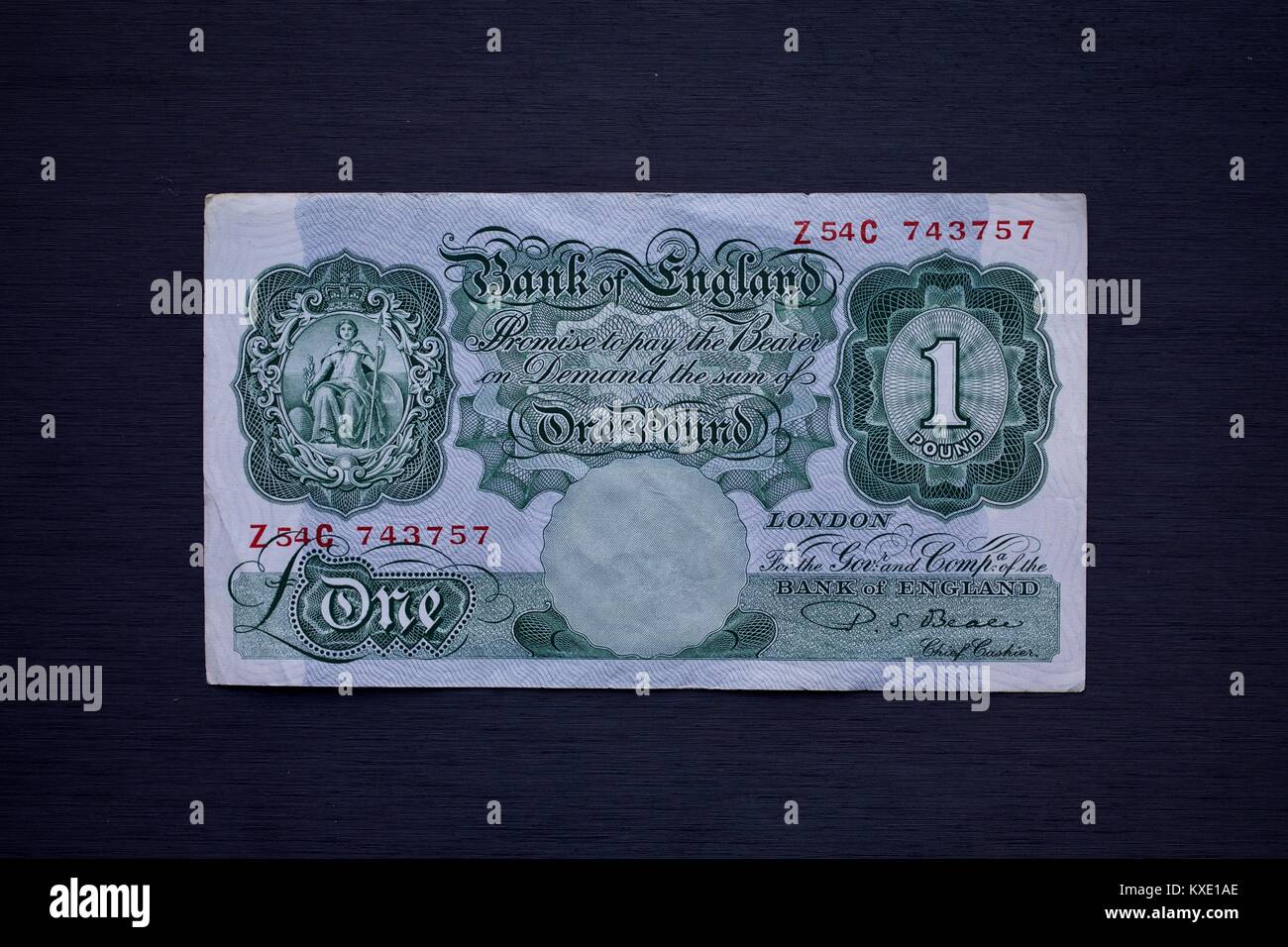 1950s Bank of England green £1 one pound banknote Stock Photo - Alamy