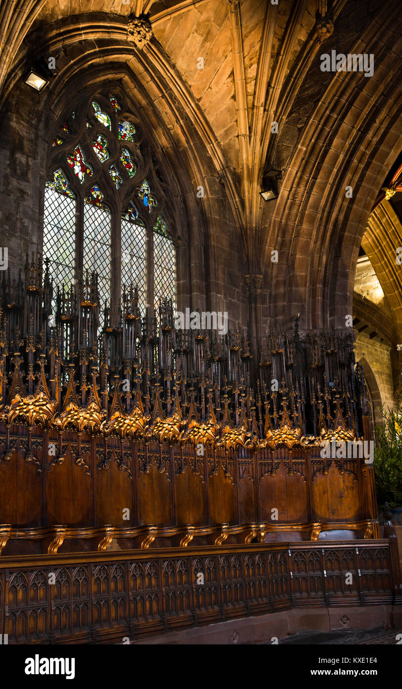 Ornate woodcarving hi-res stock photography and images - Alamy