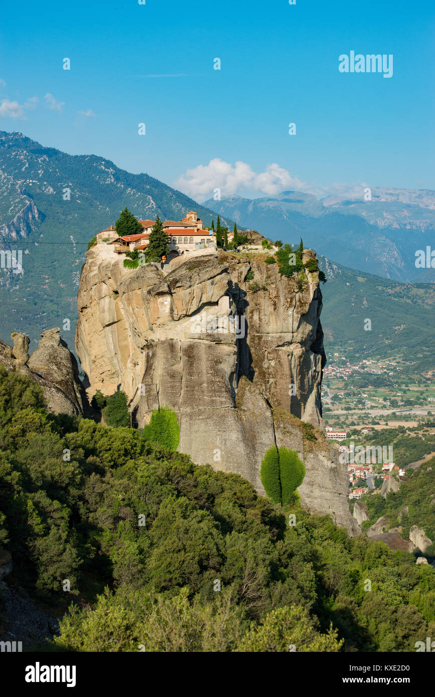 Rock top monastery hi-res stock photography and images - Alamy