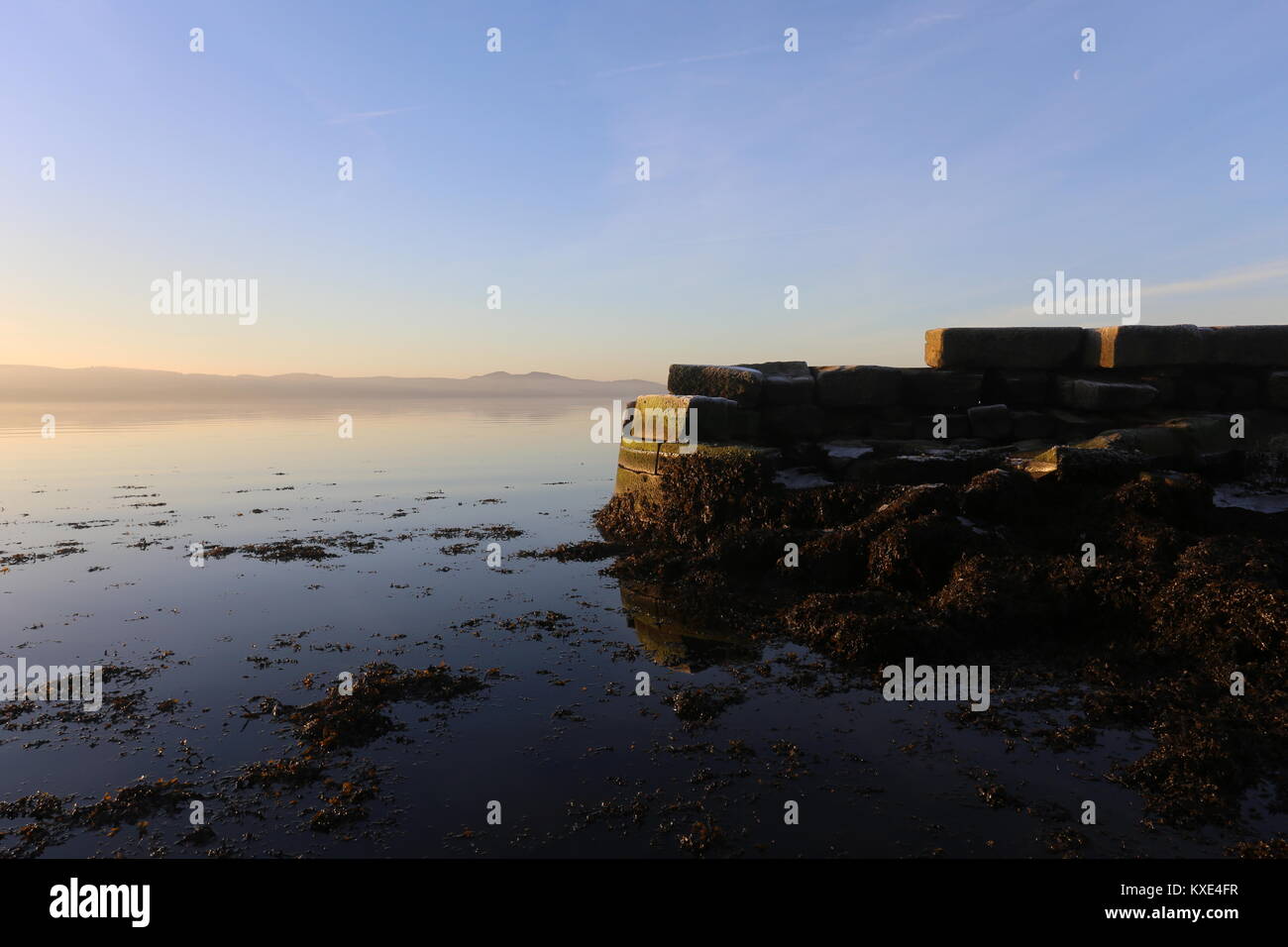 Invergowrie pier hi-res stock photography and images - Alamy