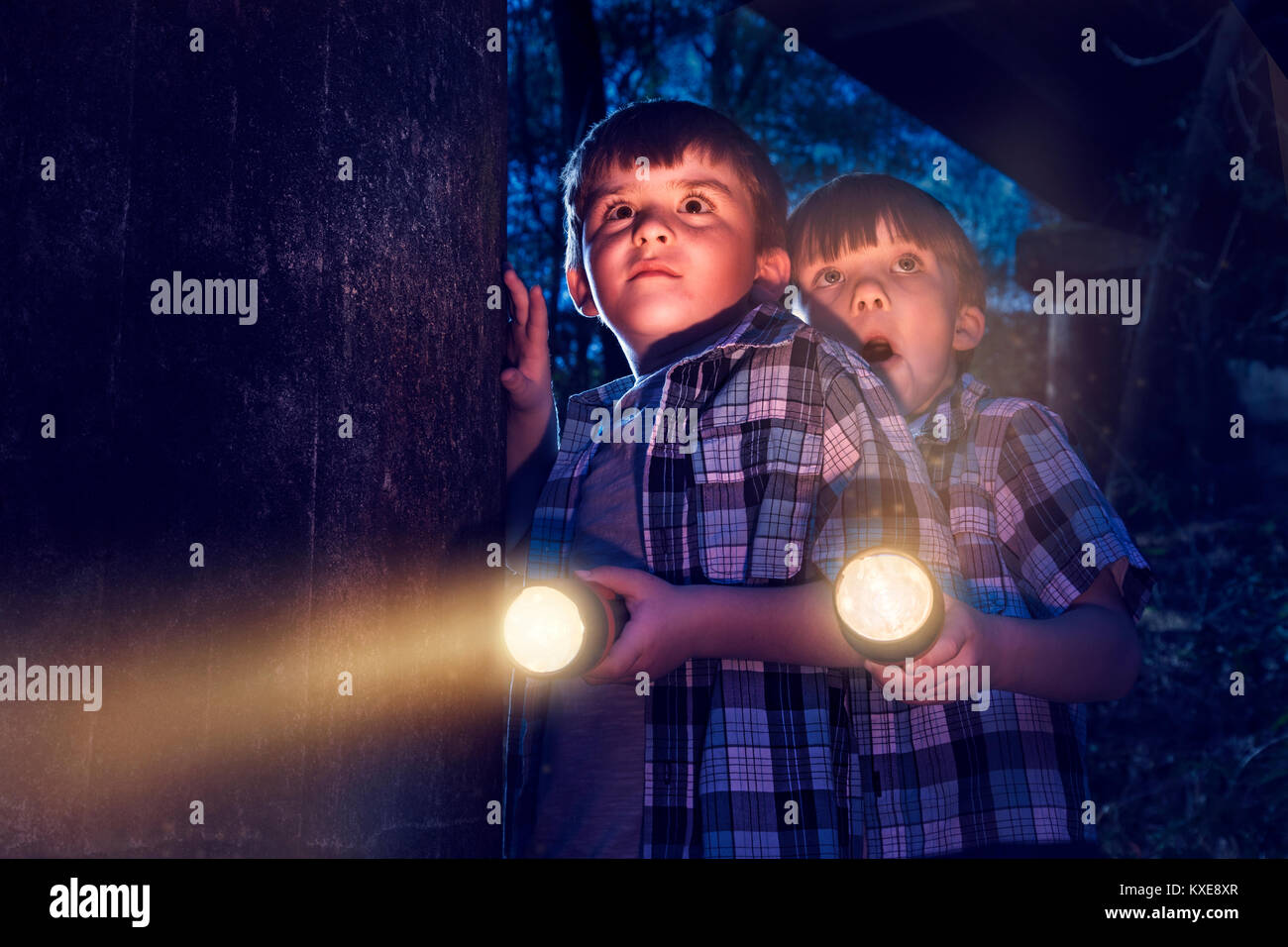 Preteen boys hi-res stock photography and images - Alamy