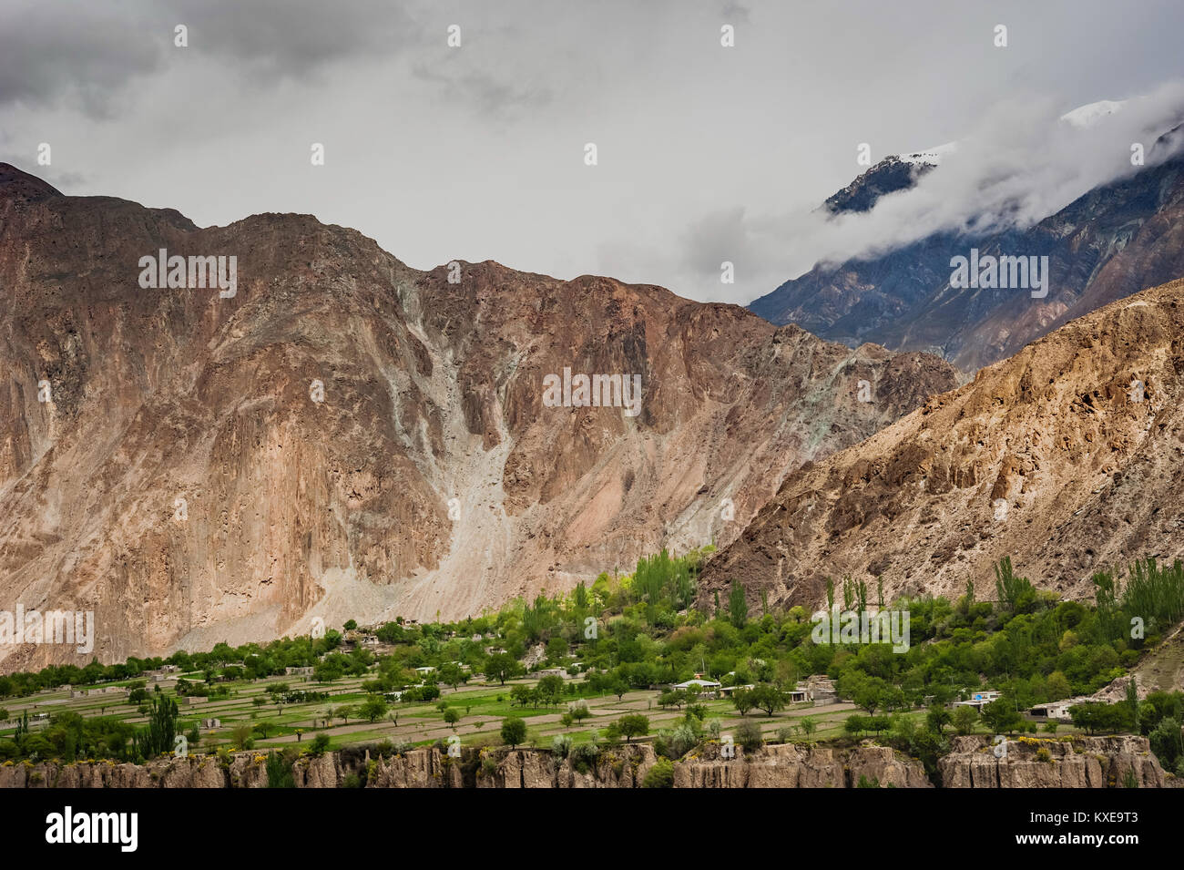 beautiful Landscape of Hunza Valley in Autumn season. Northern Area of ...