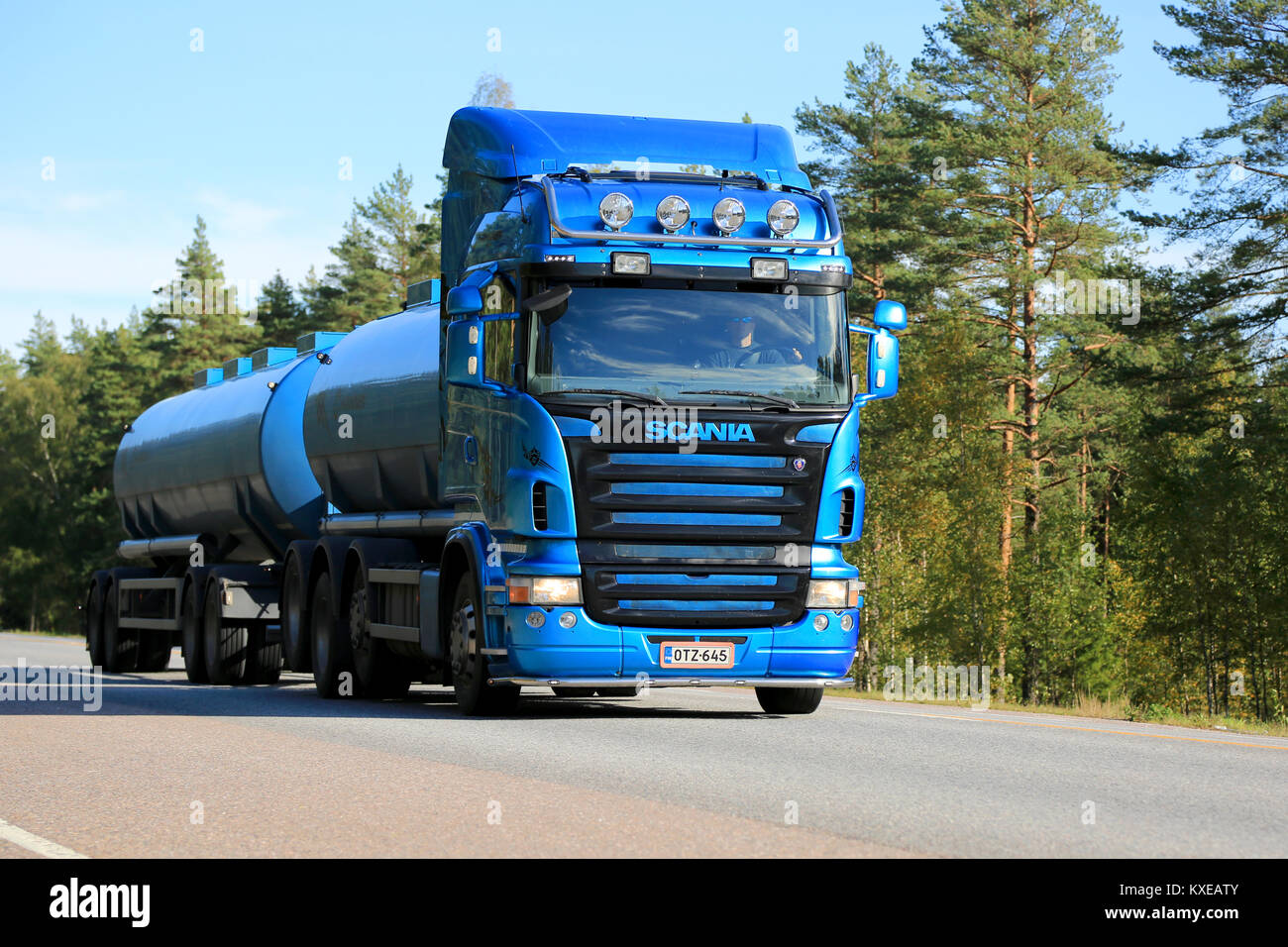 Blue tanker hi-res stock photography and images - Alamy