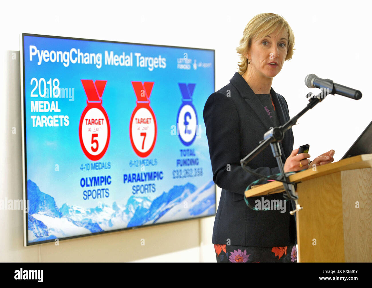 Chelsea warr hi-res stock photography and images - Alamy