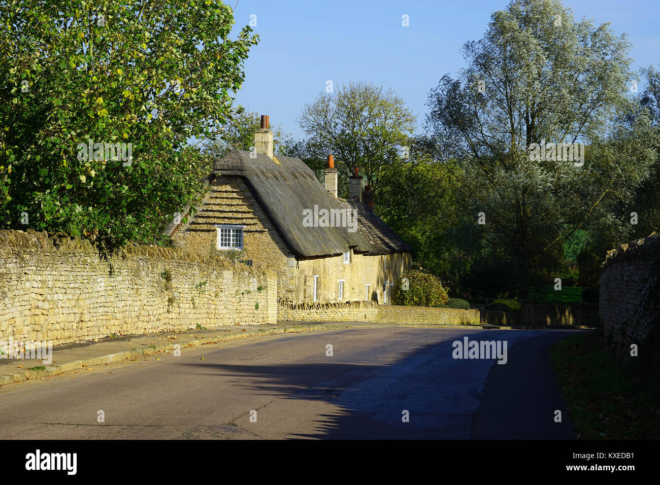 Apethorpe village hi-res stock photography and images - Alamy