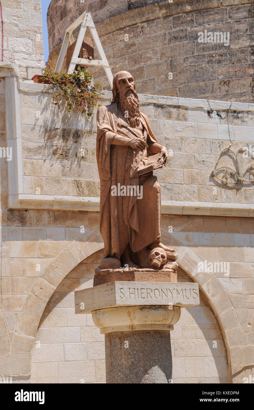 Hieronymus statue hi-res stock photography and images - Alamy