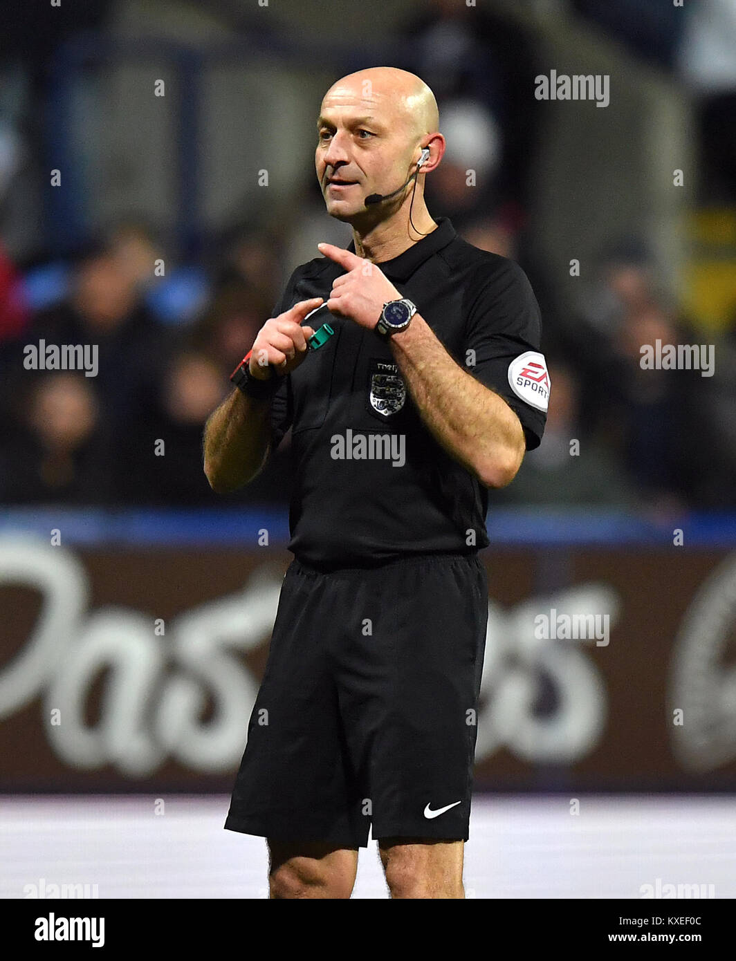 Referee Roger East Stock Photo - Alamy