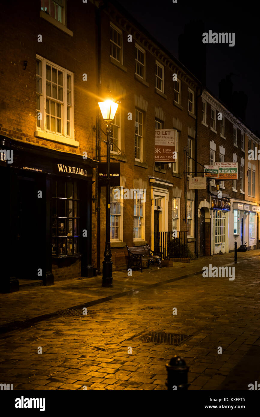 A line of shops, some of them to let, in an elegant Georgian street at ...