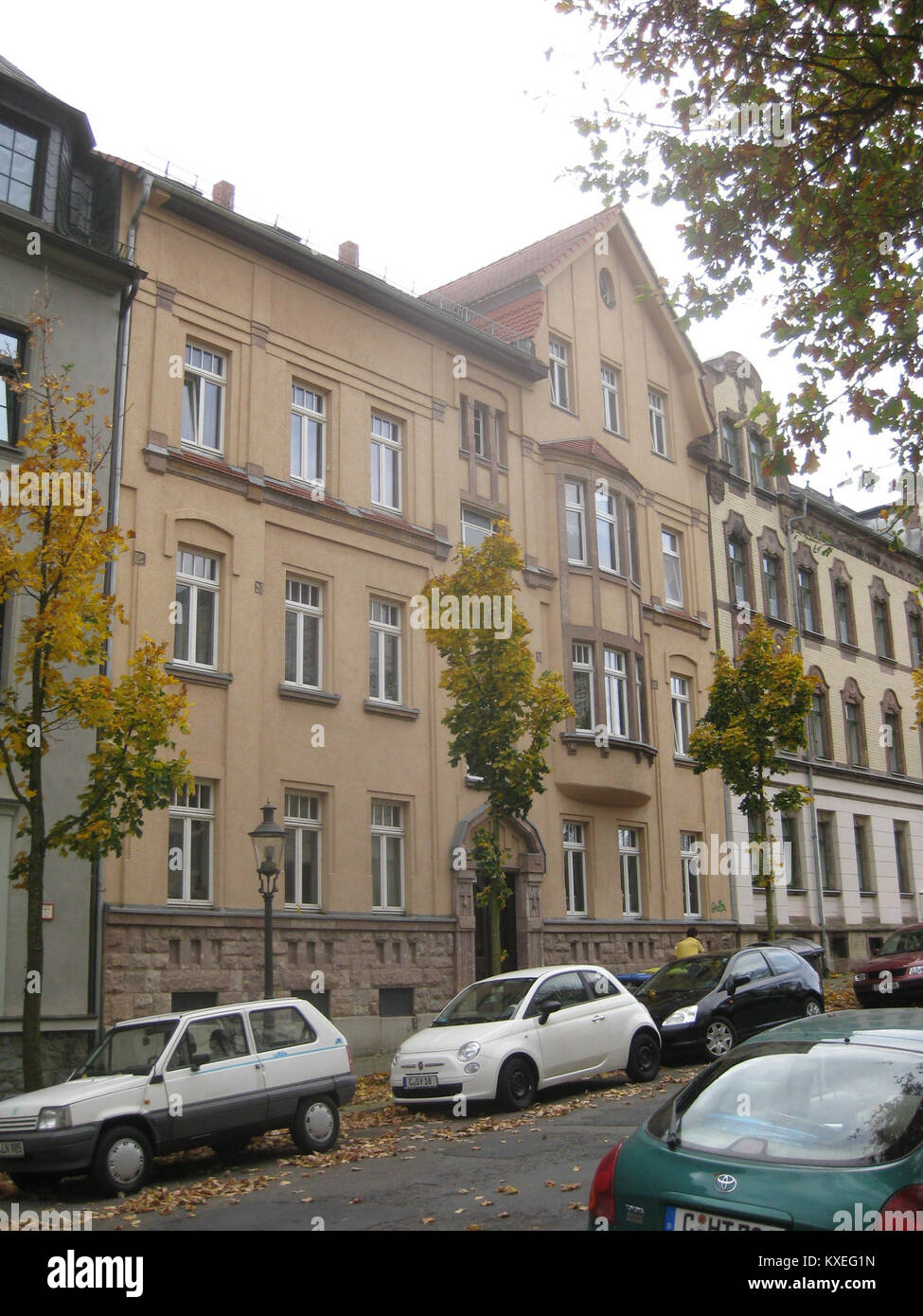 This image shows the address *Albrechtstraße 6*, a location within an ...