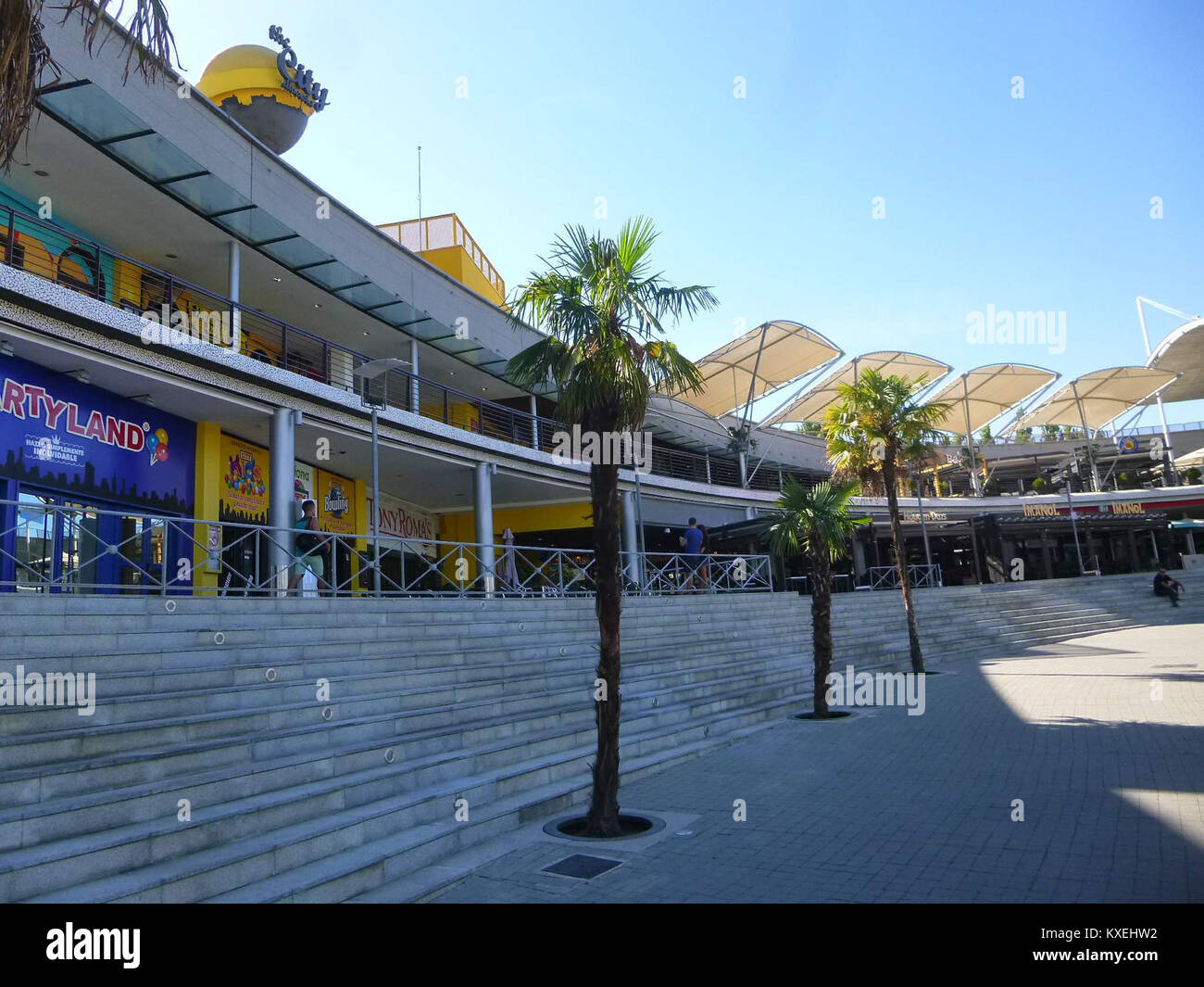 Herón Diversia is a prominent entertainment center in the La Moraleja ...