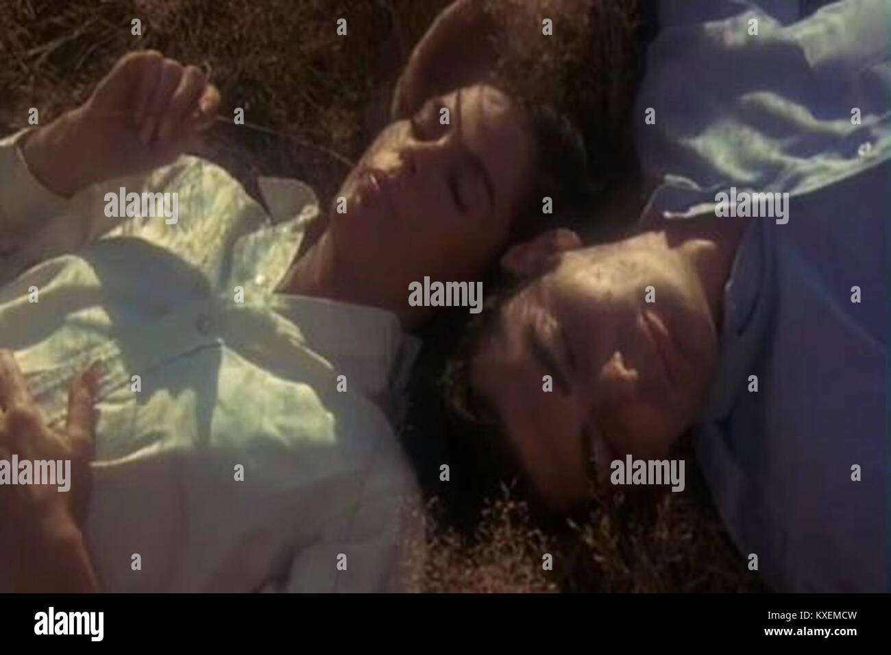 Ali MacGraw-Richard Benjamin in Goodbye, Columbus trailer Stock Photo ...