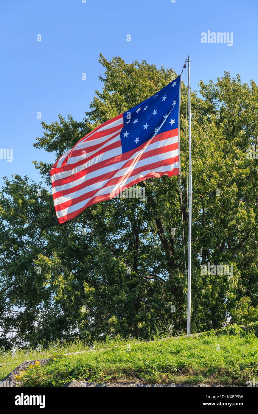 European Starling Spangled Banner, Flag USA from 1795-1818, Fort Erie ...