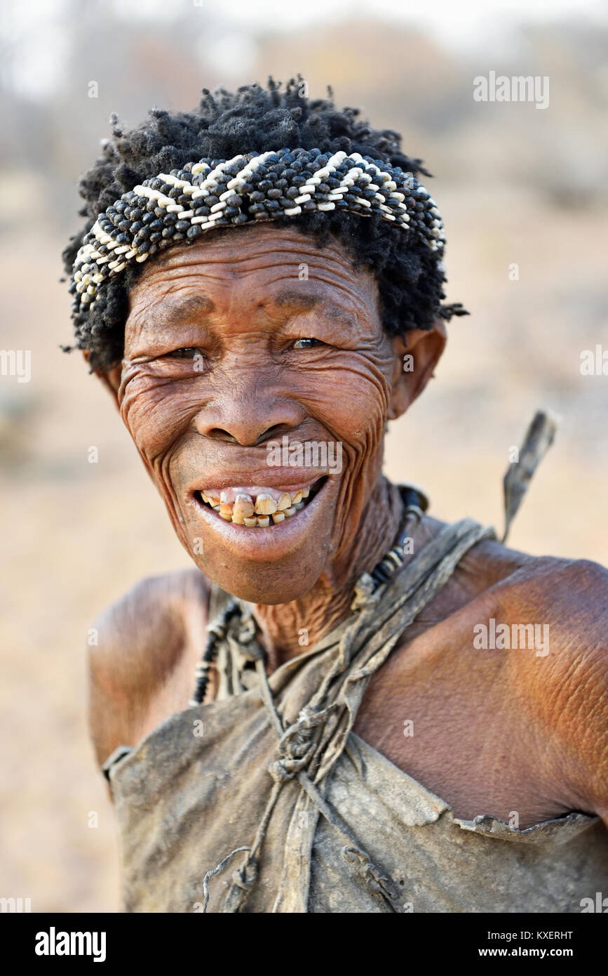 Old San woman,Bushman tribe,portrait,Kalahari,Namibia Stock Photo - Alamy