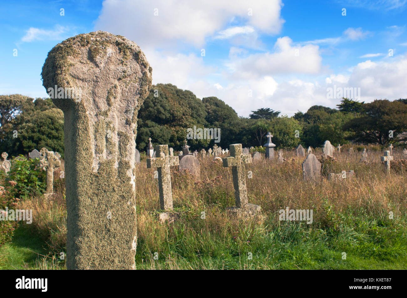 Cornish stone cross hi-res stock photography and images - Alamy