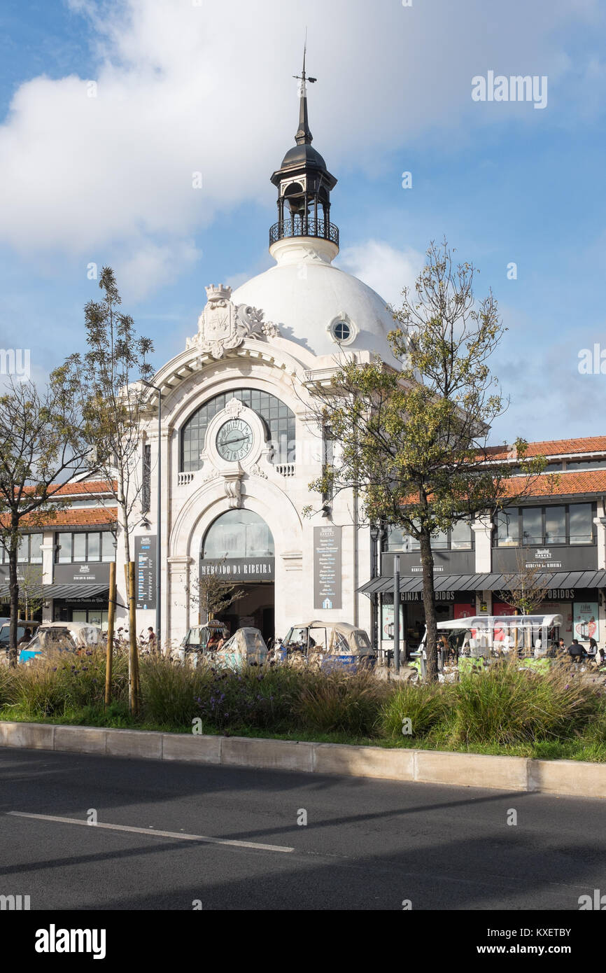Lisbon food market hi-res stock photography and images - Alamy