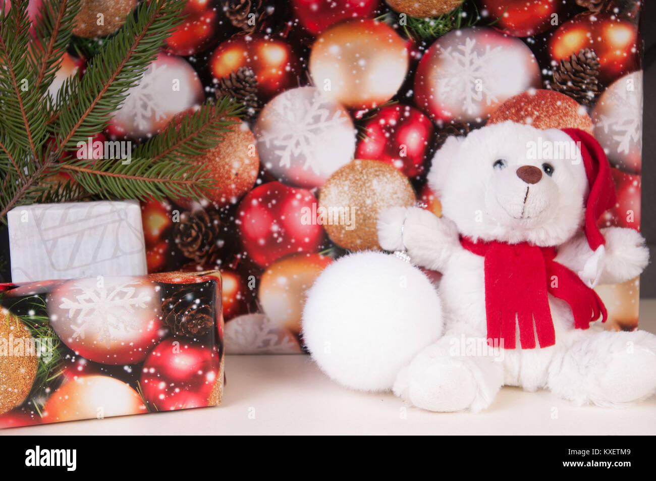 White teddy bear with presents and christmas toy Stock Photo - Alamy