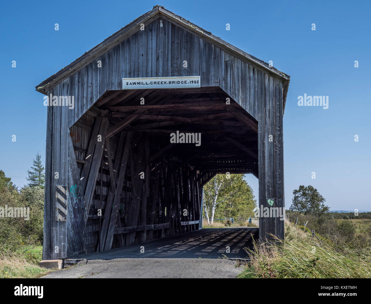 Vintage Covered Bridge High Resolution Stock Photography and Images - Alamy