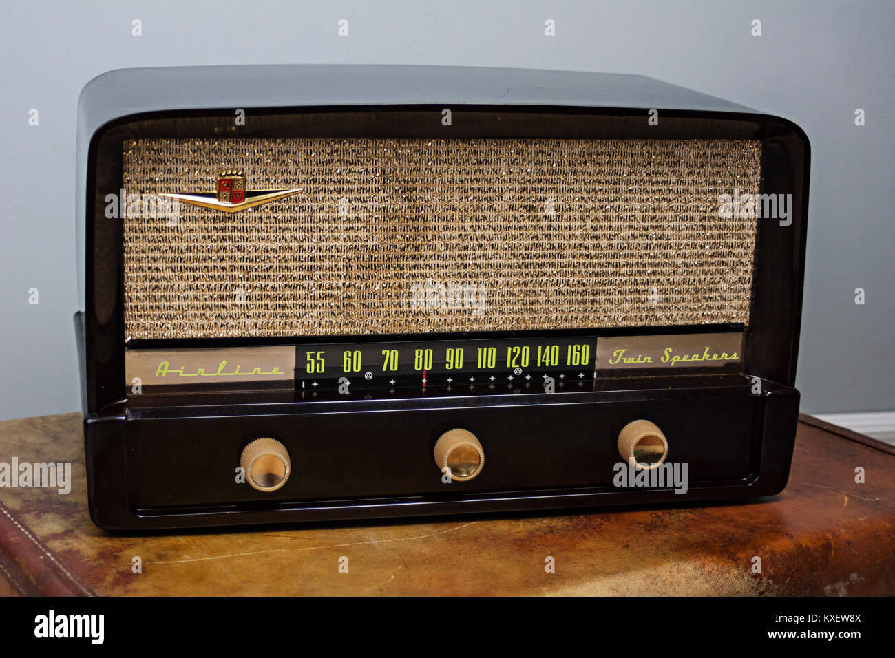 Bakelite radio hi-res stock photography and images - Alamy