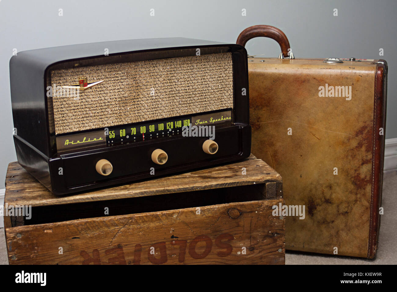 Airline Bakelite Radio Stock Photo - Alamy