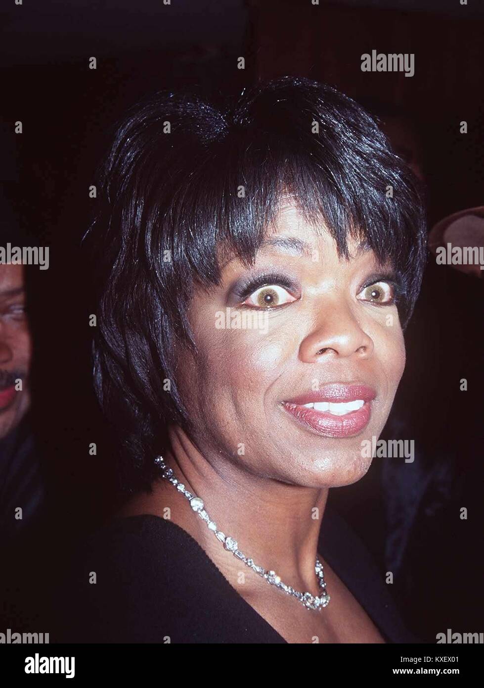 Oprah winfrey 1995 hi-res stock photography and images - Alamy