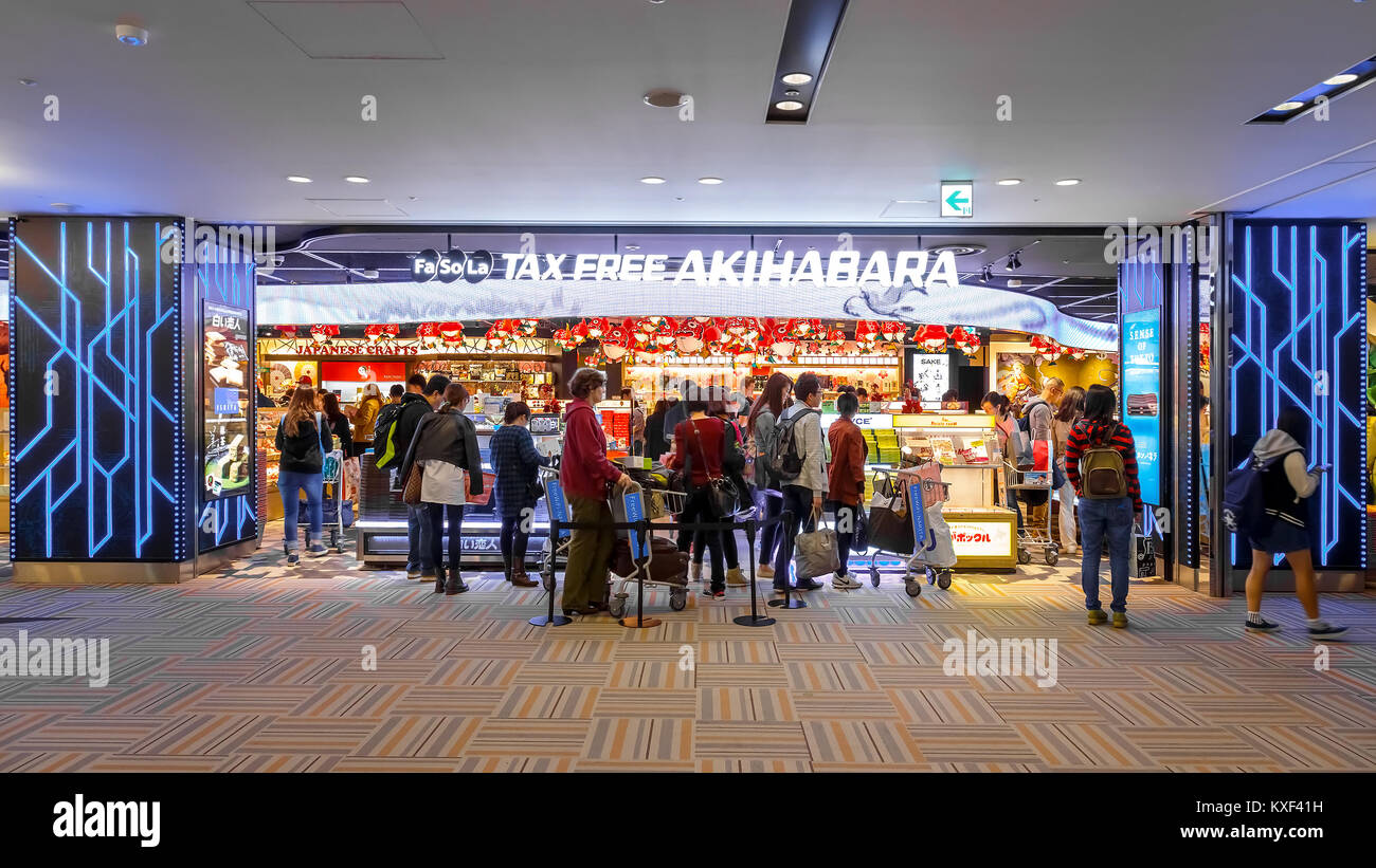 Tax free tokyo hi-res stock photography and images - Alamy