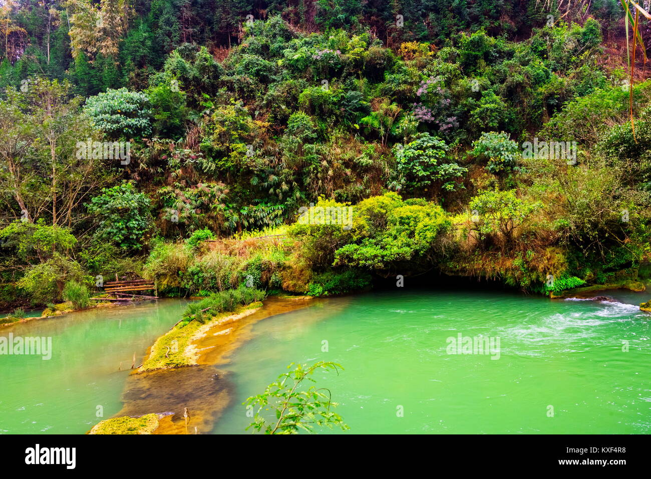 Waterfall in yunnan china hi-res stock photography and images - Alamy