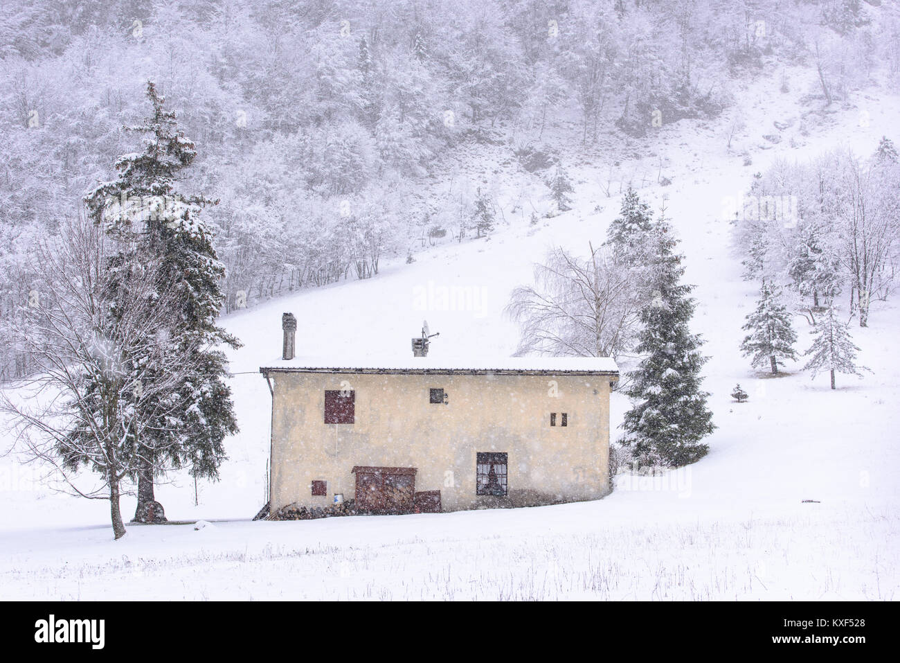 Magic of huts hi-res stock photography and images - Alamy