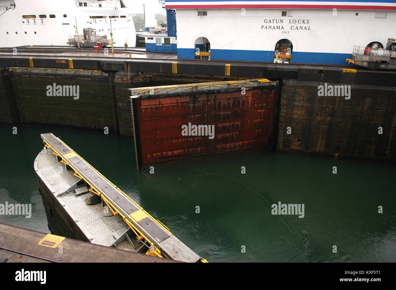 Panama gateway hi-res stock photography and images - Alamy