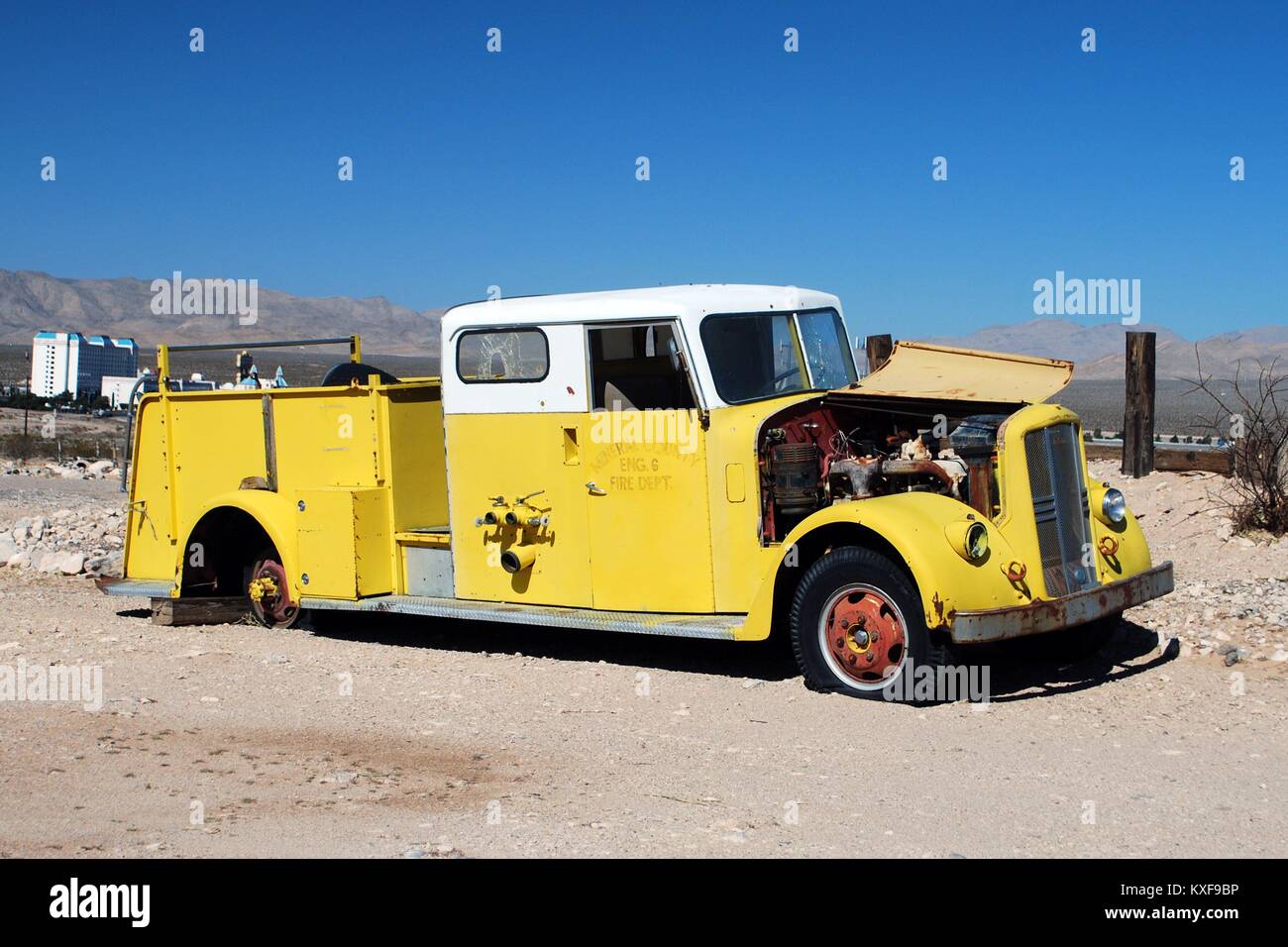 Old retired fire engine Stock Photo - Alamy