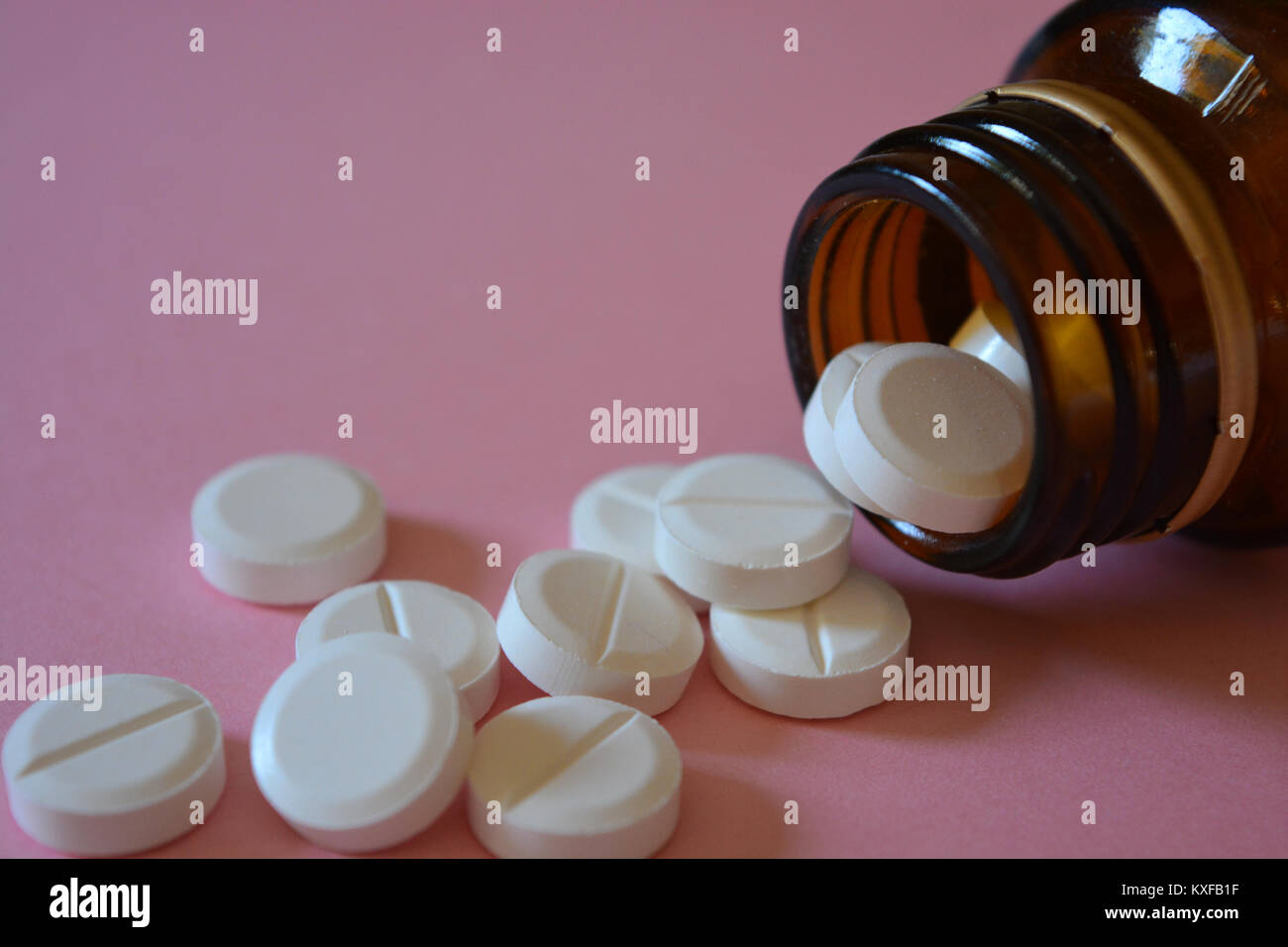 Generic Pills High Resolution Stock Photography and Images - Alamy