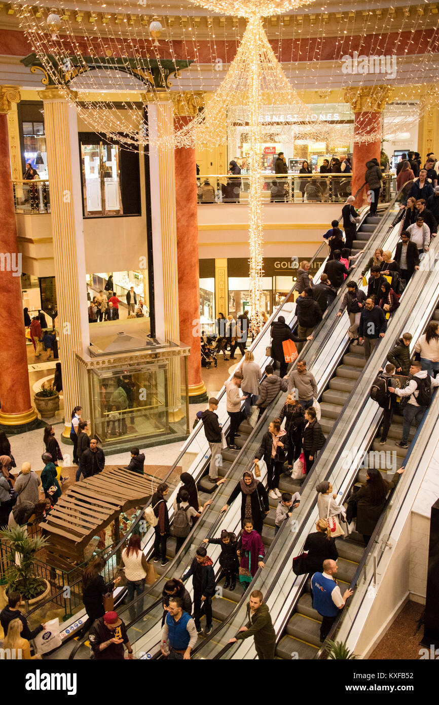 Shoppers at Selfridges at the Manchester Intu Trafford Park Stock Photo ...