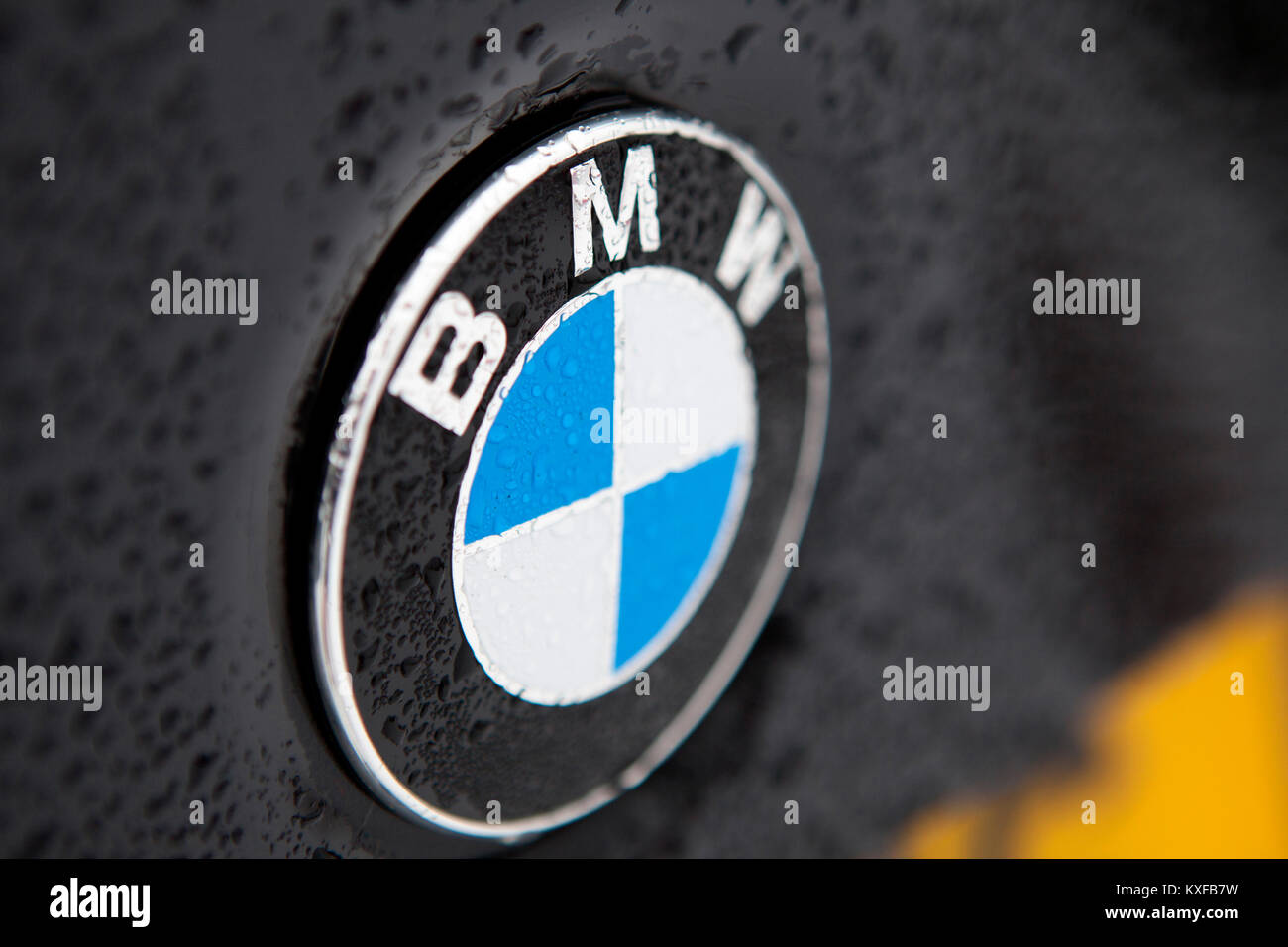 Bmw m4 badge hi-res stock photography and images - Alamy