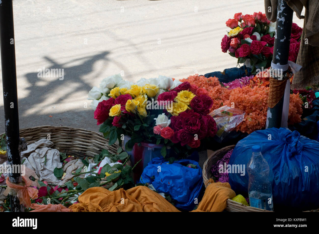 Street sold flowers and fruits Stock Photo - Alamy