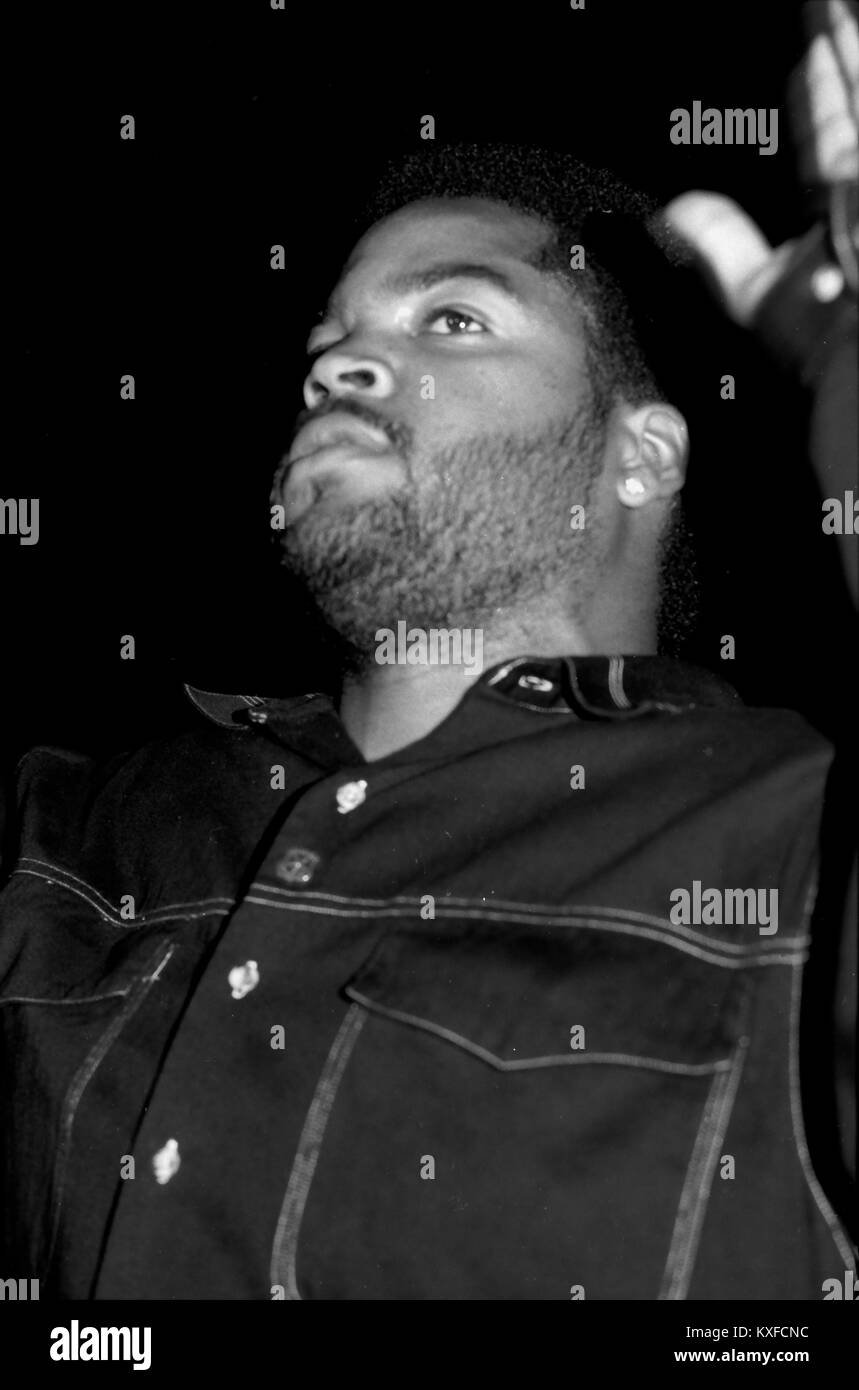 Pat cube hi-res stock photography and images - Alamy