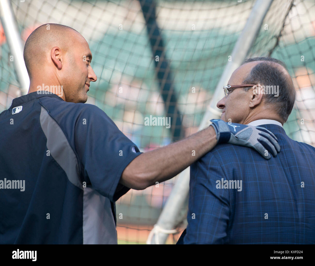 New York Yankees shortstop Derek Jeter (2) and former Yankee manager ...