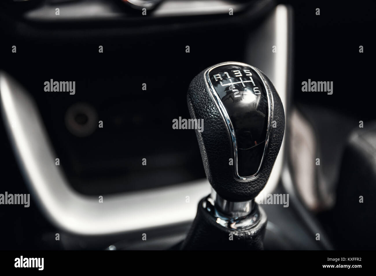close up of gear shift in new modern car interior Stock Photo - Alamy