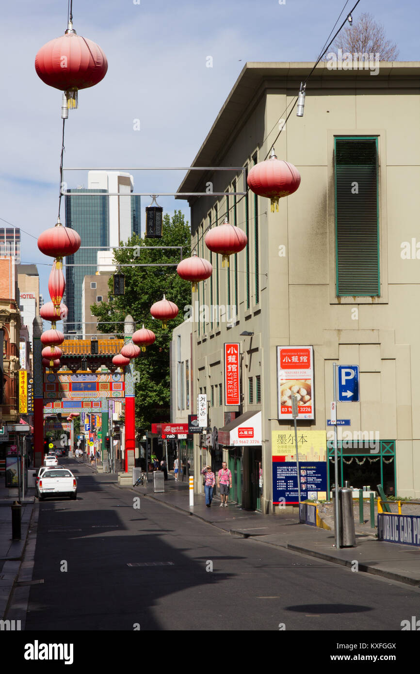 Quiet morning in Chinatown on Little Bourke Street, Melbourne, Victoria ...