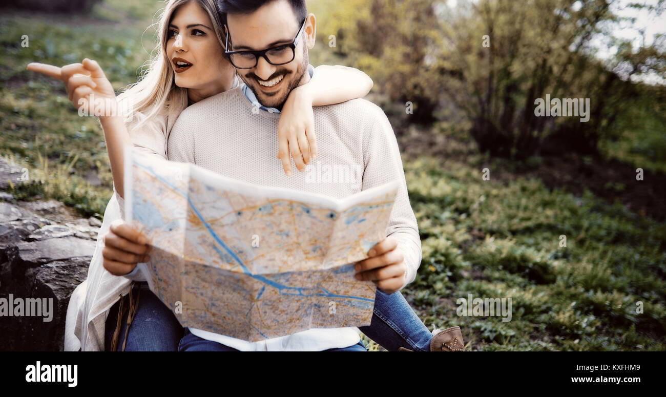 Tourist couple exploring city Stock Photo - Alamy