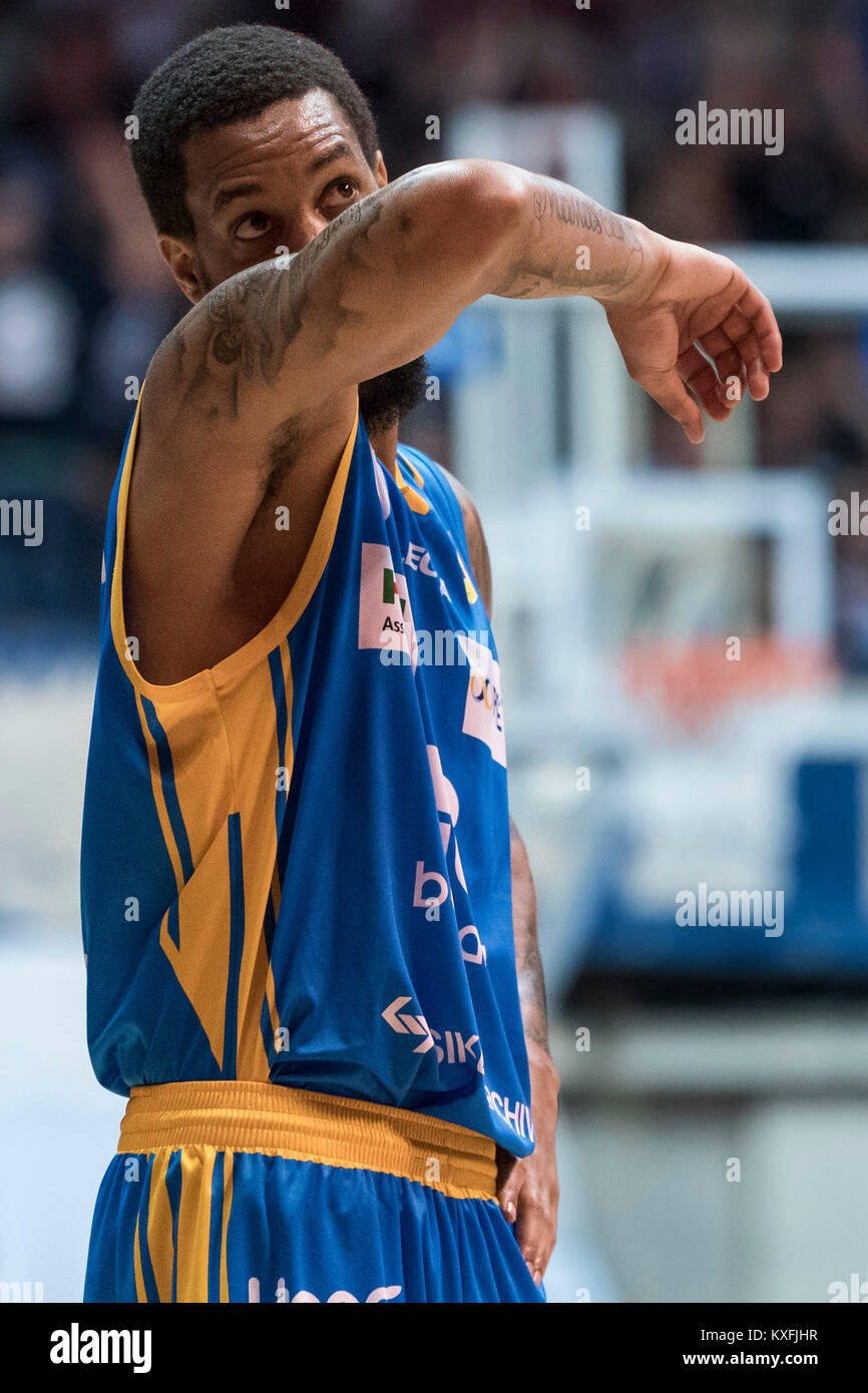 Eric Maynor during an action of Legabasket Serie A basketball match Red ...