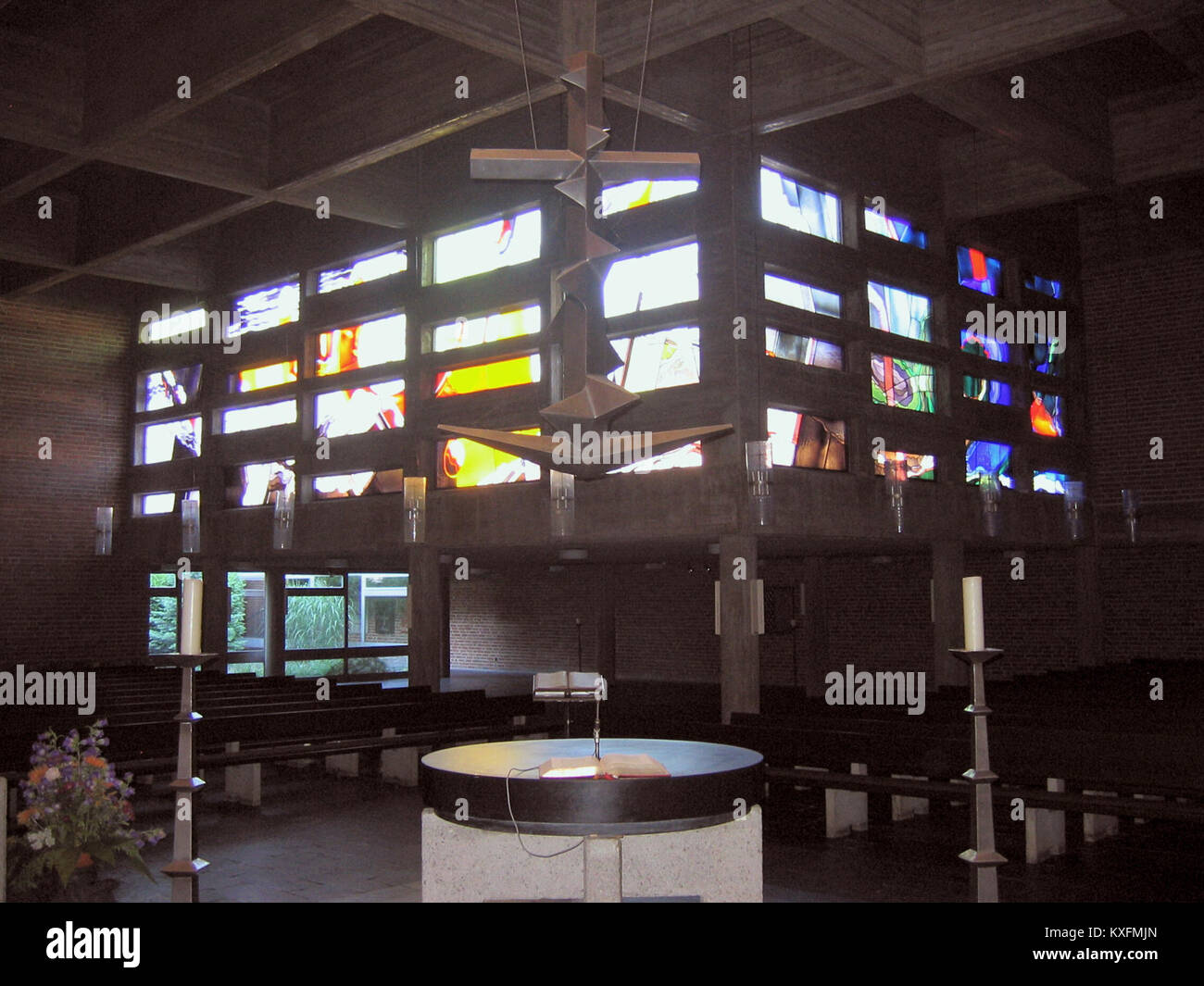 Altar1 Erlöserkirche Rodenkirchen Stock Photo - Alamy