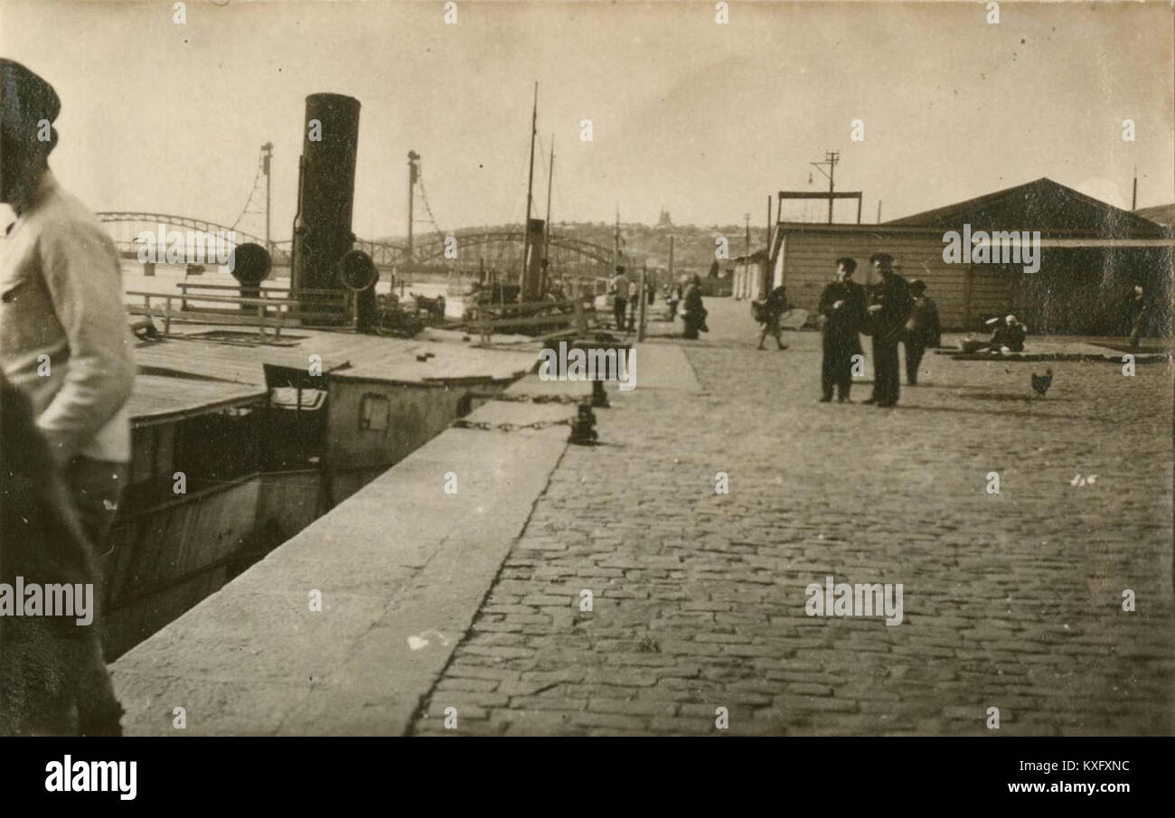 Incomplete caption hi-res stock photography and images - Alamy