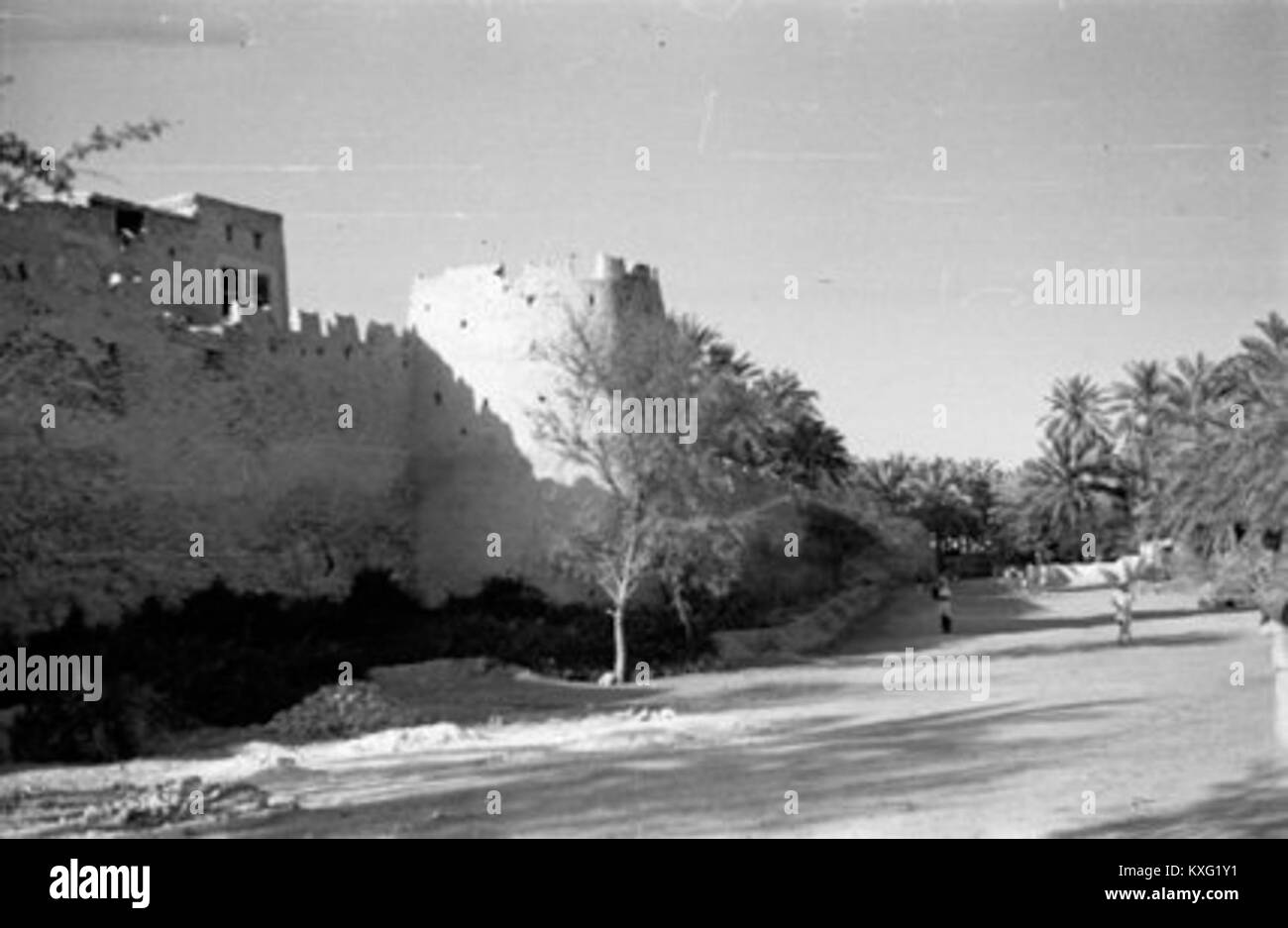 Islamic middle eastern wall Black and White Stock Photos & Images - Alamy