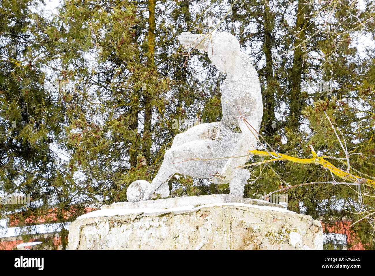 Football portugal monument hi-res stock photography and images - Alamy